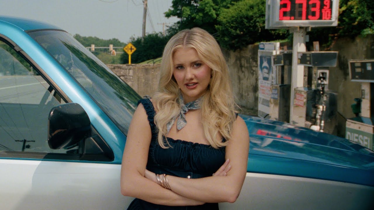 Elizabeth Nichols - I Got A New One (Official Music Video)