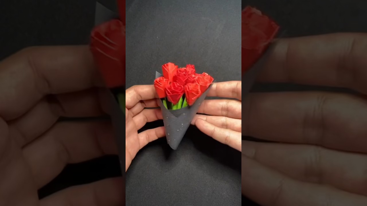 Mini ramo de rosas #floresdepapel #manualidades #rosaseternas