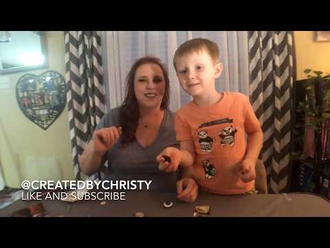 Created By Christy presents Picture magnets for the perfect mommy and me craft