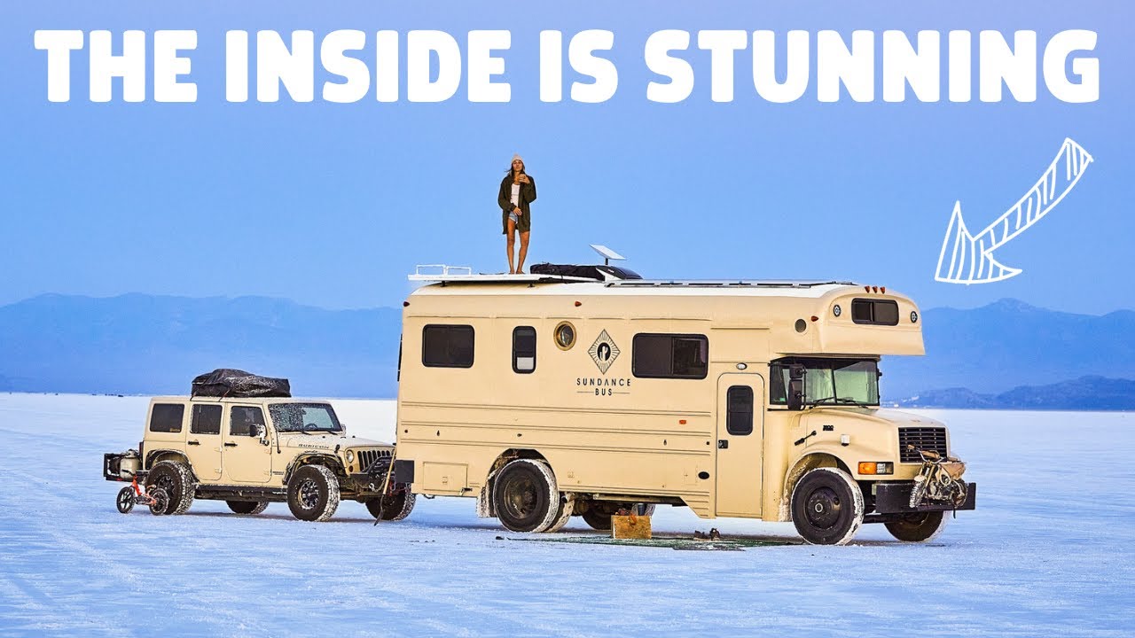 The Fully-Equipped Sundance Bus Is a Cozy Tiny Home on Wheels for a ...