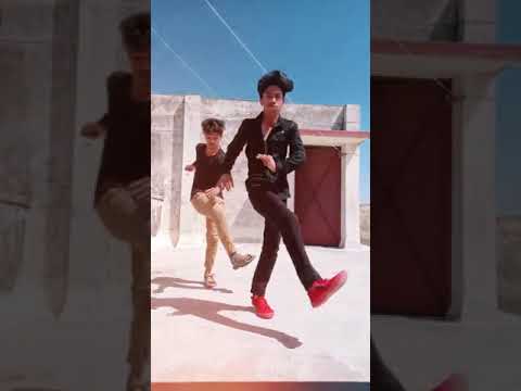 feel the beat ???? #dance #shorts #ytshorts #newdance #viral