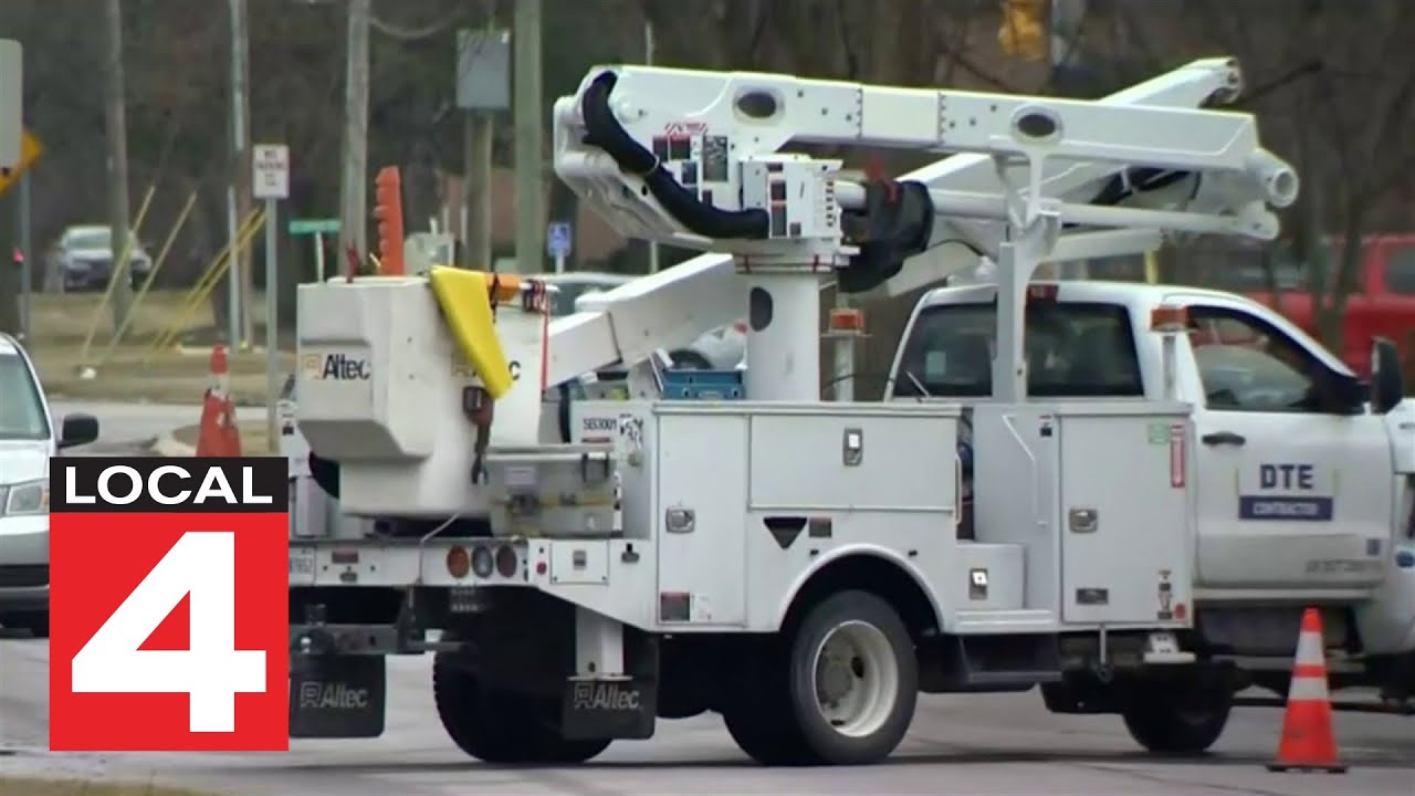 DTE working to restore power to thousands in the dark