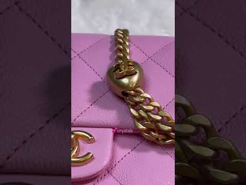 Chanel 23p sweet heart/caviar mini
