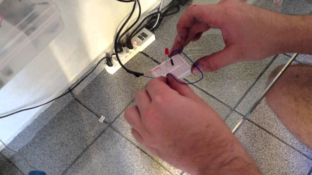 DX @ Dealextreme - SKU: 118834 - 170 Points Mini Breadboard - White