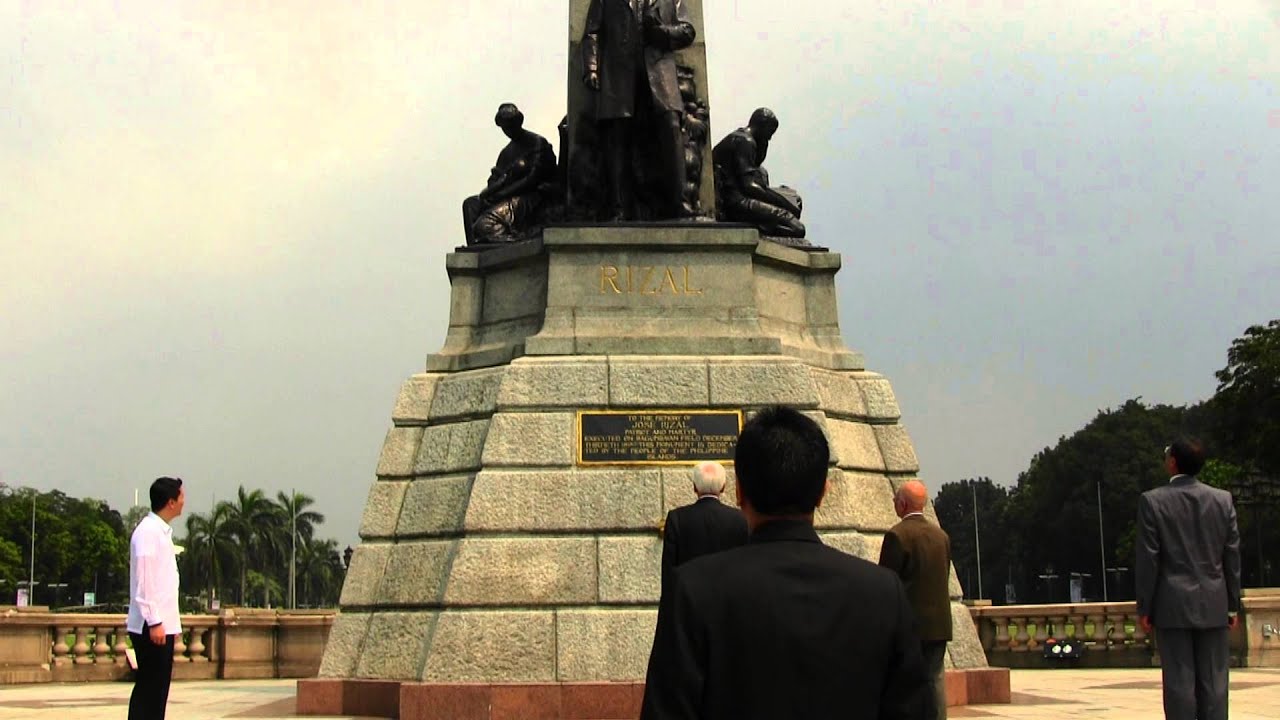 EAM's visit to Rizal Monument