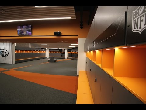 Tour the new Oregon State Beavers football locker room