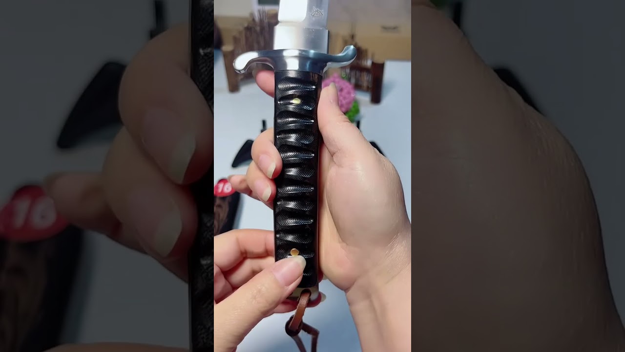 What do you think of this knife?#indoor #bushcraft  #everydaycarry