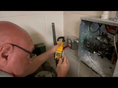 How to | Checking a 20 amp receptacle outlet