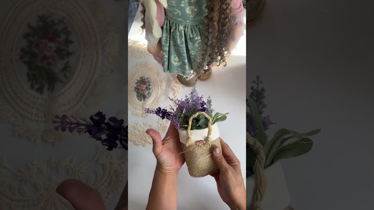 Fiz essa linda cestinha para boneca de pano.