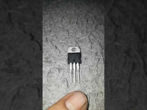 7805 Voltage Regulator IC Pinout #shorts