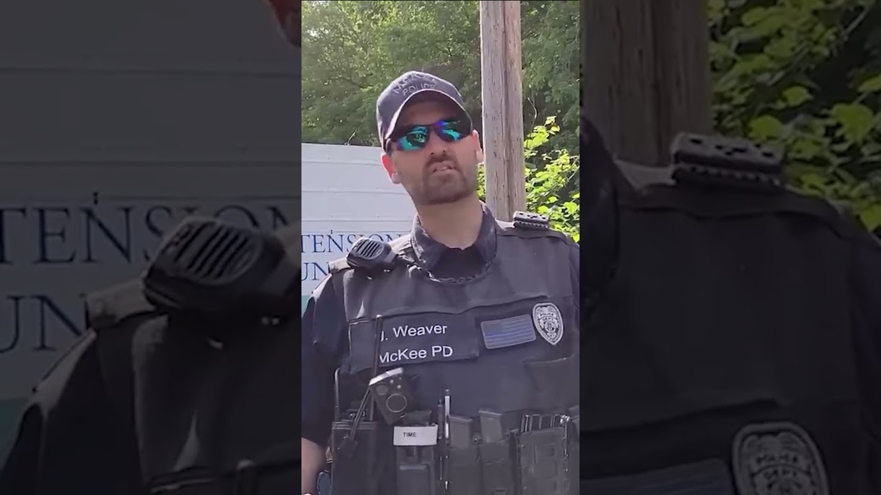 I Don't Answer Question... Cop Gets Owned Asking for ID Cookie ~ ID Refusal - First Amendment Audit