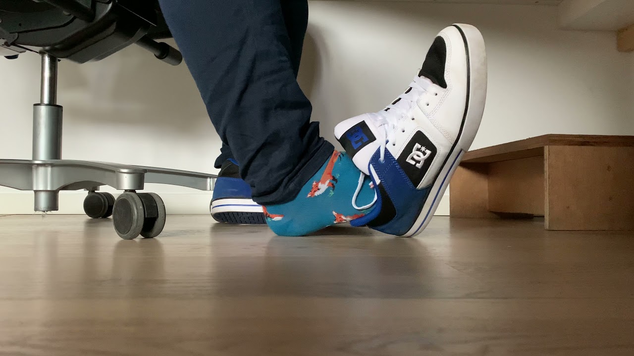 Shoeplay at work in DCs