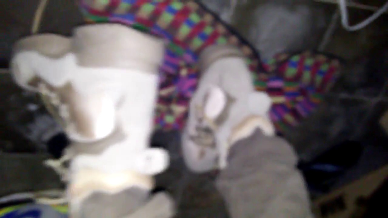 A shoeplay before bed 2017/04/21
