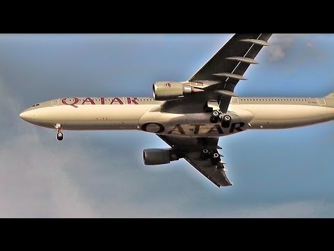 Qatar Airways QR 75 Airbus A330-302 A7-AEH approach over "Der Clou" - Berlin Tegel 17.1.15