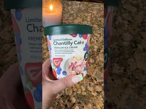 Have you tried the Chantilly cake ice cream from Publix? 🍰🍓✨ It’s unreal. 10/10.