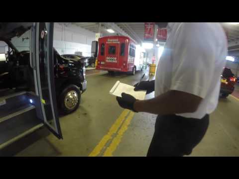 Parking at Oakland Airport (OAK) | Expresso Airport Parking