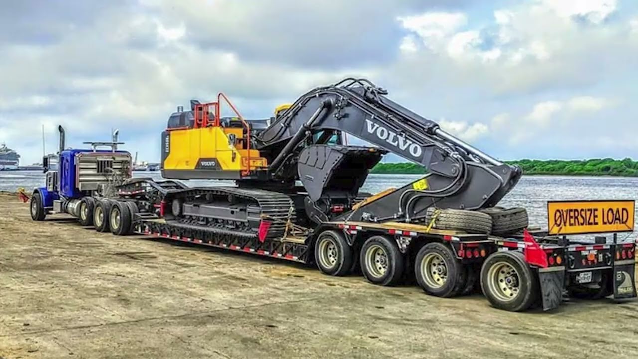 Trail King Industries - Hydraulic Detachable Gooseneck North Americas Bestselling Lowboy!