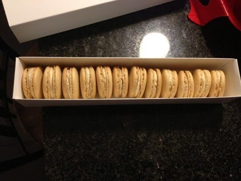 A 5 Minute Macaron Tutorial (Italian Meringue Recipe)