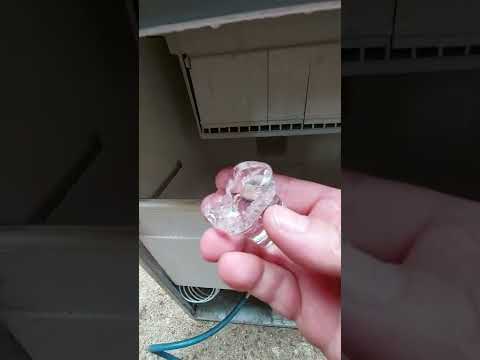 Filling gas on an ice machine