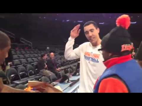 Spike Lee tells Pablo Prigioni he can’t wear purple | HoopsHype