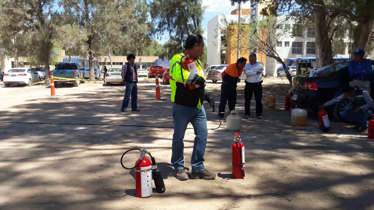 Recomendaciones y registro en bitacora de mantenimiento para extintores CO2 y PQS