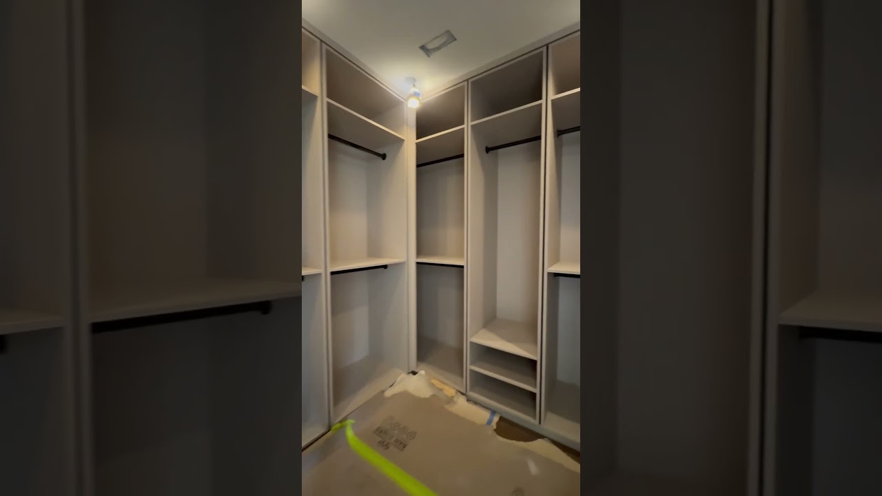 How to build the perfect custom walk-in closet that maximizes every inch. #torontorenovation
