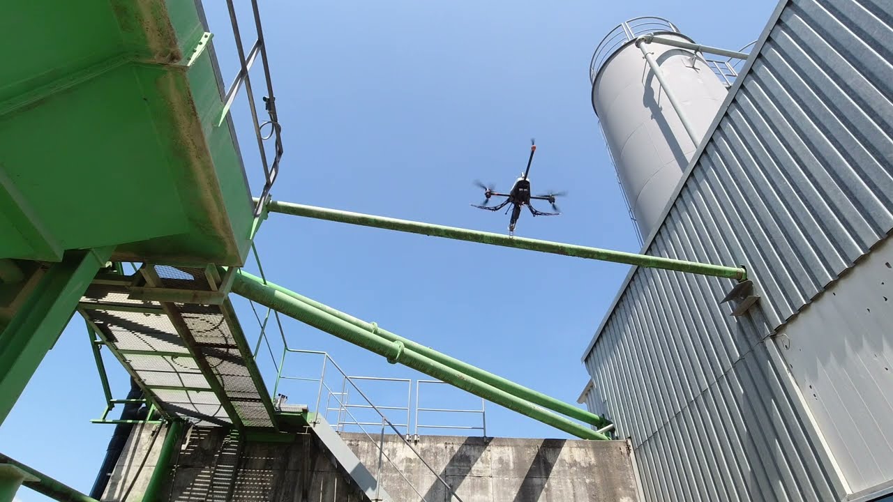 Voliro T use case: Pipe inspection