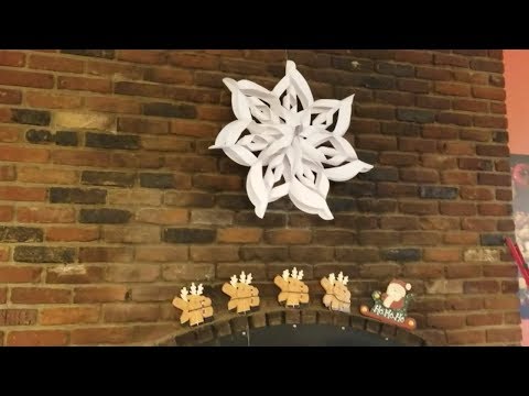 Cute Christmas decor at our favorite Abby's Legendary Pizza in North Eugene, OR (OFL 0647)