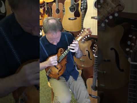 Johansson 1923 Loar design Mandolin 2018 2 tone tobacco | Reverb