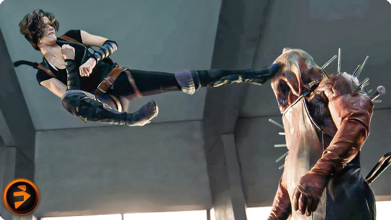 Alice & Claire vs Axeman | RESIDENT EVIL: AFTERLIFE | Milla Jovovich, Ali Larter