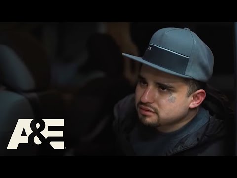 Man Wanted for Assaulting a Police Officer Caught in Stakeout & Deported | Fugitive Hunters Mexico