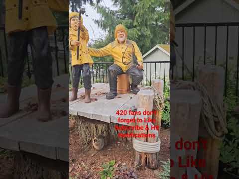 Beautiful wood carving in Gig Harbor Wa, Grandfather and Grandson fishing for Salmon, 420 #Shorts