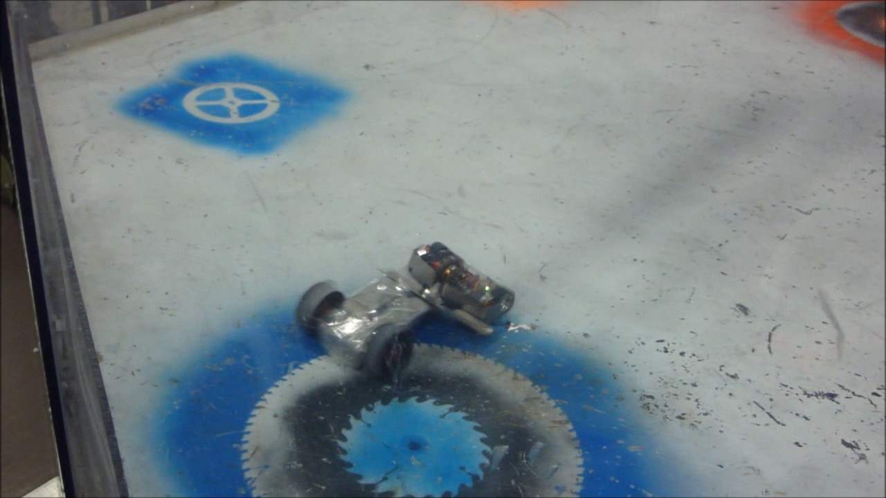 Robogames 2017 - The Plague vs RipUp