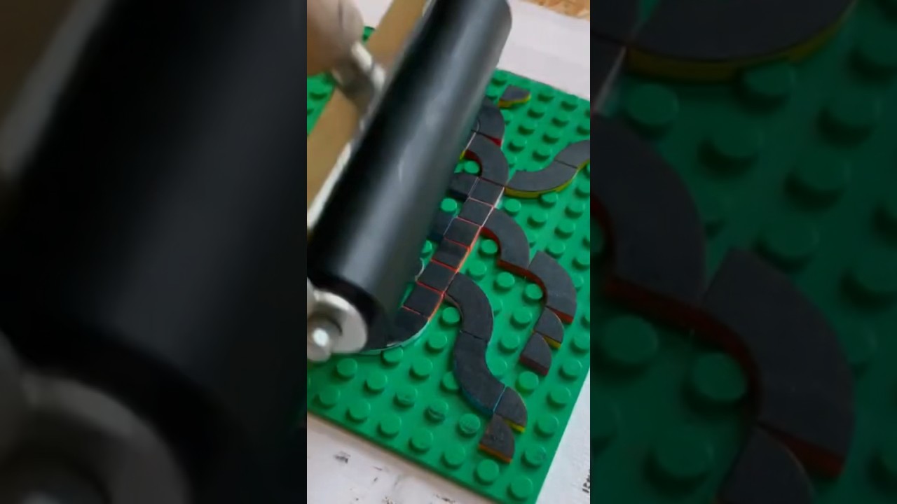 PRINTING WITH LEGO!!! 🔥does it work? #art #diy #craft #artist #linoprint #artsupplies #lego #print