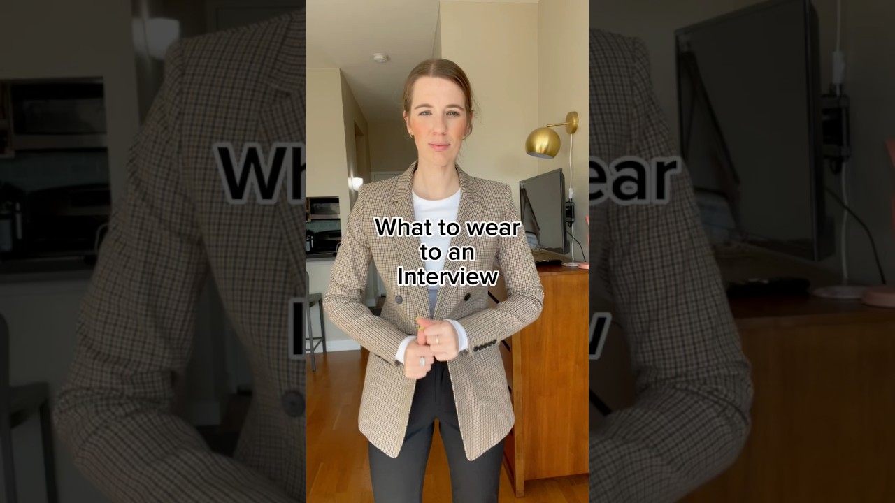 Ladies… this is what to wear to your next #interview #clothingfit #outfit #shorts