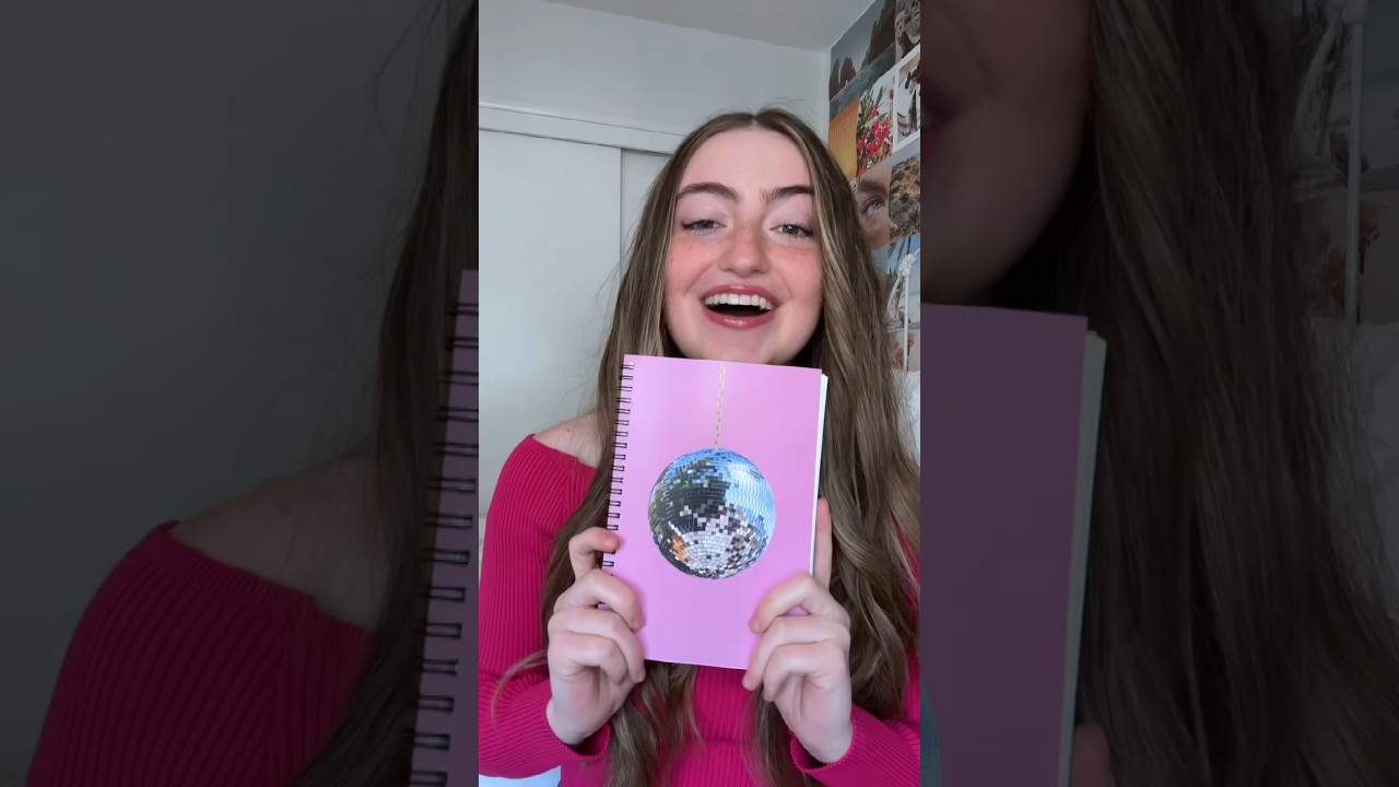 huuuge Redbubble unboxing! SHOP in my insta bio! 🎀📦✨#ad #myrbthing #giftoriginal #redbubble