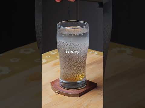 Chia seeds drink for glowing skin????#chiaseeds #skincare #glowingskin #tips#asmr #skinhacks #drink
