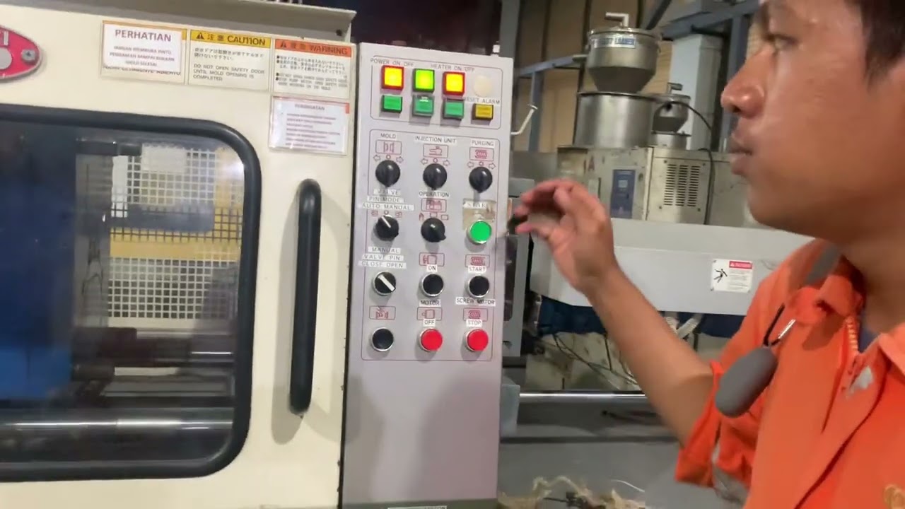 Panduan Lengkap Mengoperasikan Mesin Injection Molding | Galaxy.ai