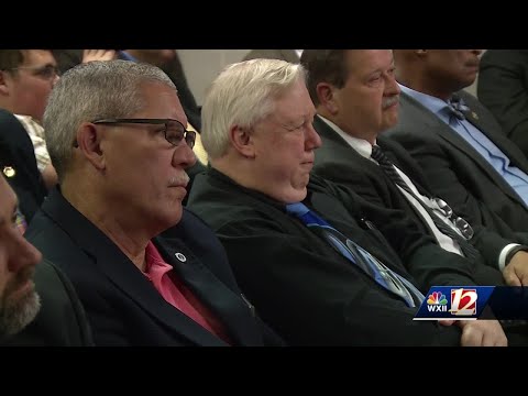 Updated ICE bill could remove sheriffs from office if they refuse to cooperate with immigration o...