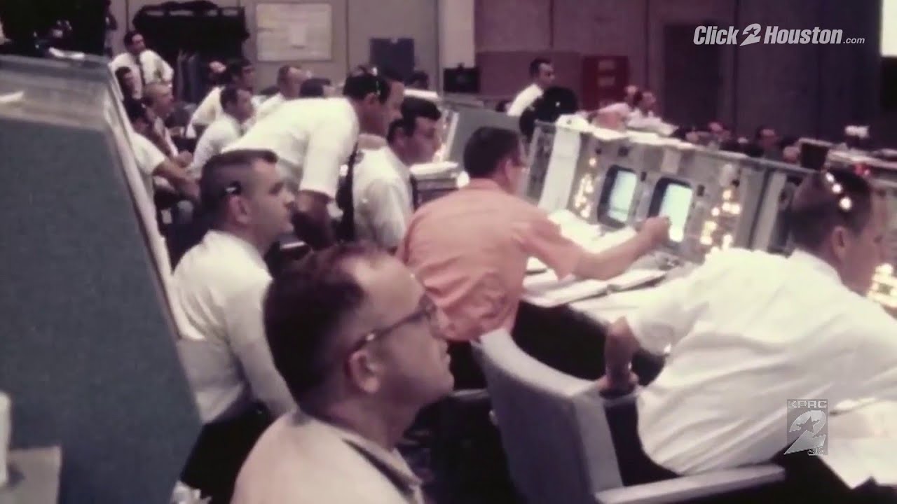 'Mission to the Moon:' Heroes of Apollo's Mission Control