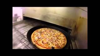 How to Become A Pizza Maker: Jobs, Career, Salary and Skills - Zippia