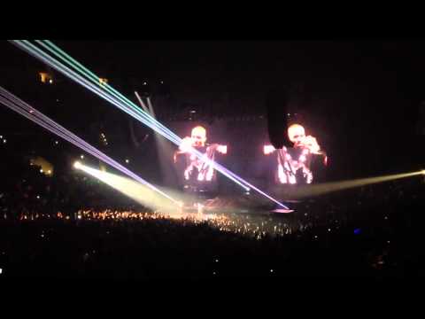#WTT- LA sets the record 10x "N*ggas in Paris"