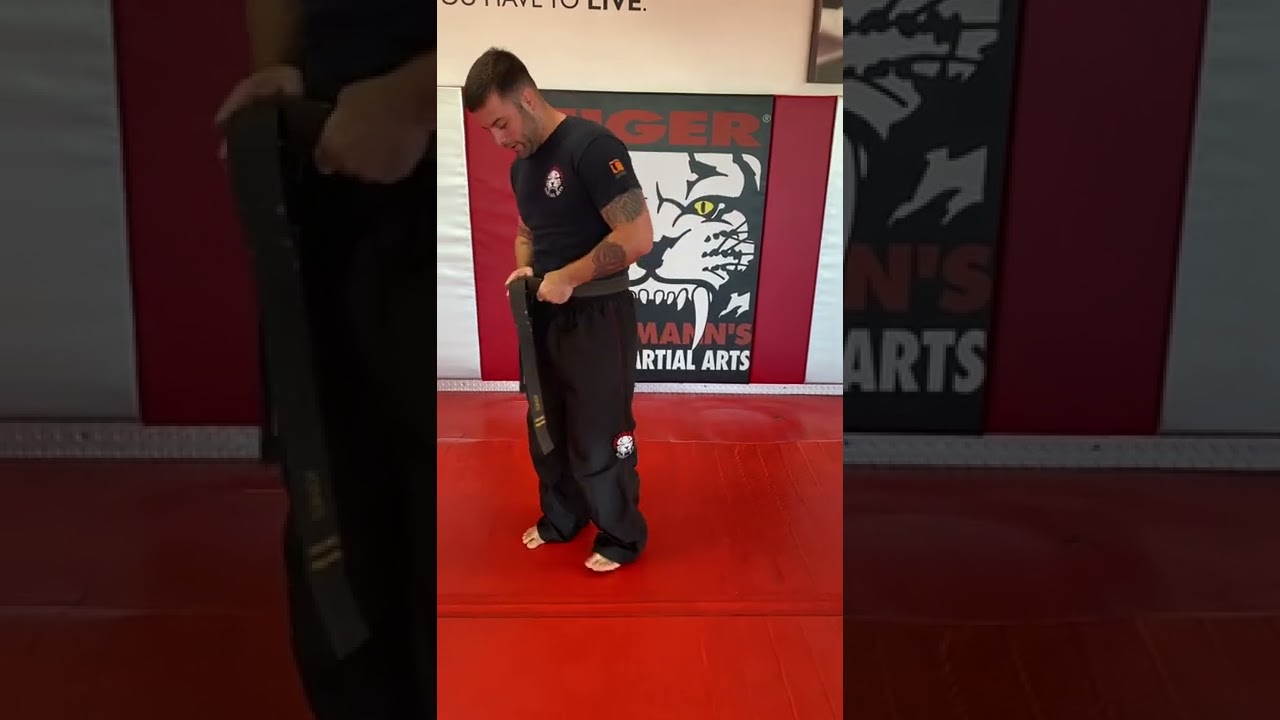 How To Tie Your Belt