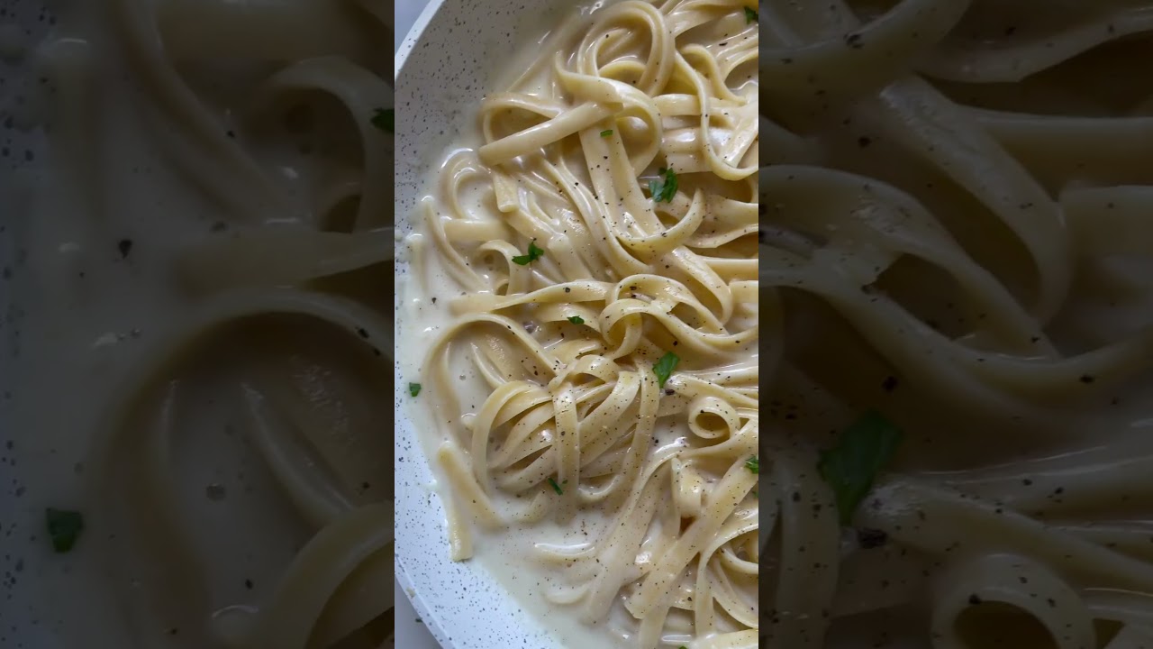 Cottage Cheese Alfredo Pasta #highprotein #healthyrecipe #cottagecheese #fettuccine #dinner #healthy