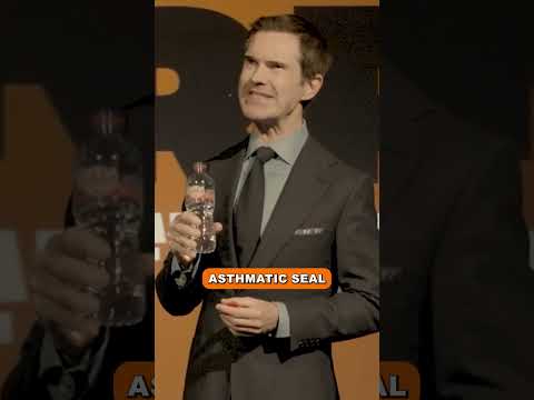 When a heckler roasts Jimmy's laugh! #jimmycarr #crowdwork #standupcomedy #hecklers