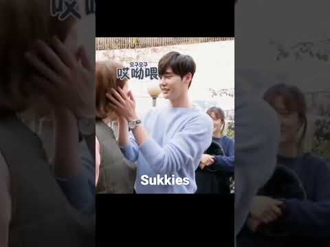 The way Jong Suk treat his co-actress 😩😩#shorts #leejongsuk #sukkies
