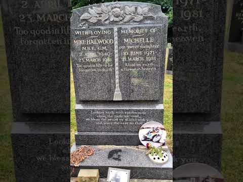 Mike 'The Bike' Hailwood's Grave - died at 40 in a Car Crash with his 9 year old Daughter Michelle