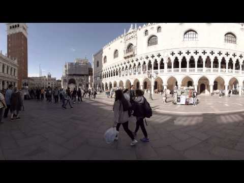 360 video: View of Doge's Palace, Venice, Italy