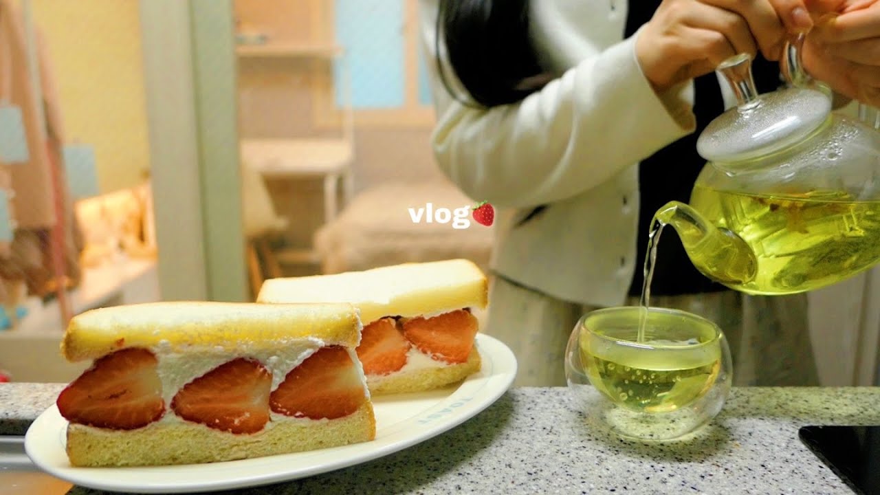 9 Aesthetic Korean Vloggers To Watch When You Need To Unwind