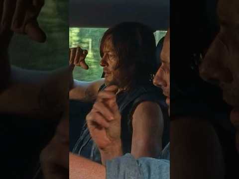 Daryl doesnโt like that music| The Walking Dead #shorts